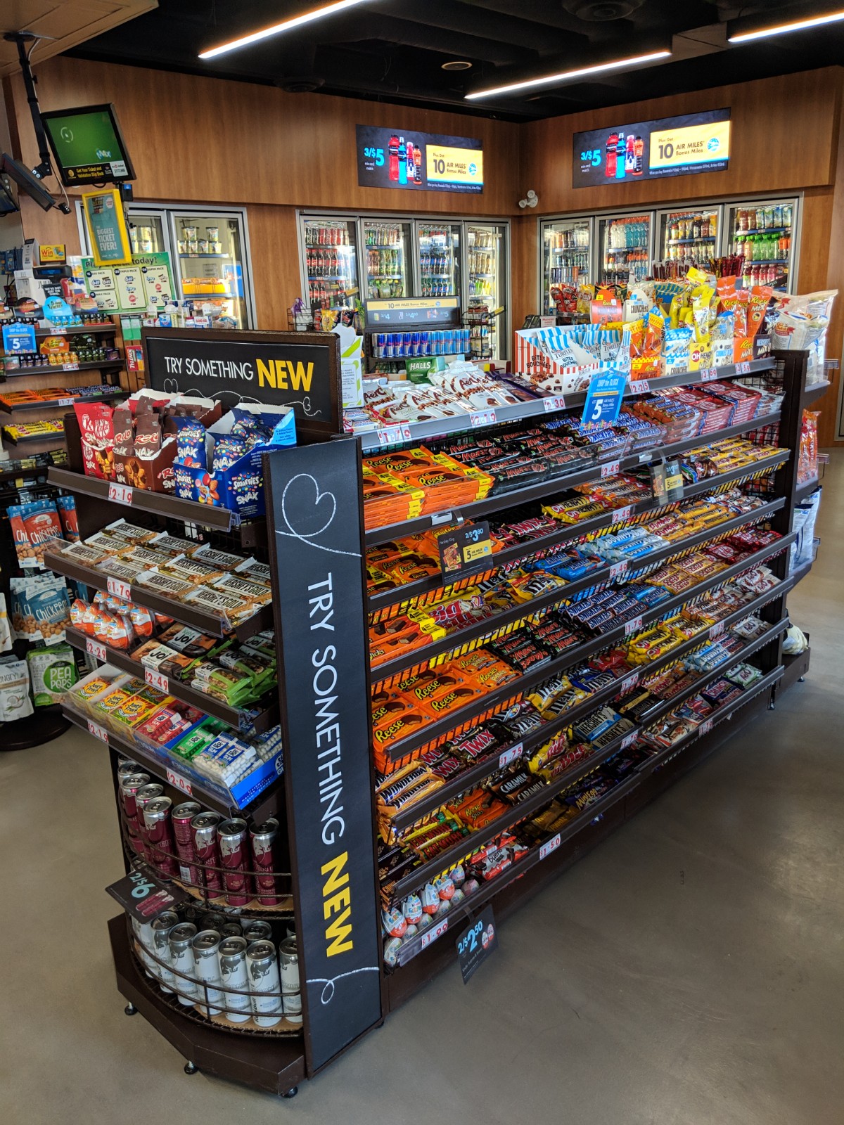Specialty Displays | McCowan Store Fixtures